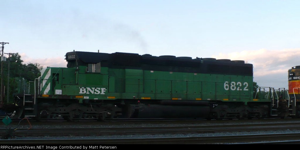 BNSF 6822